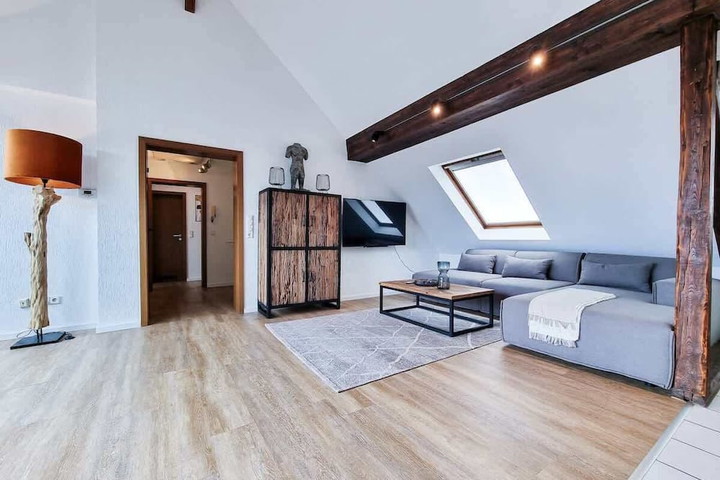 Alpha Apartments: Top-floor 2br, Terrace & A/c - Gelsenkirchen