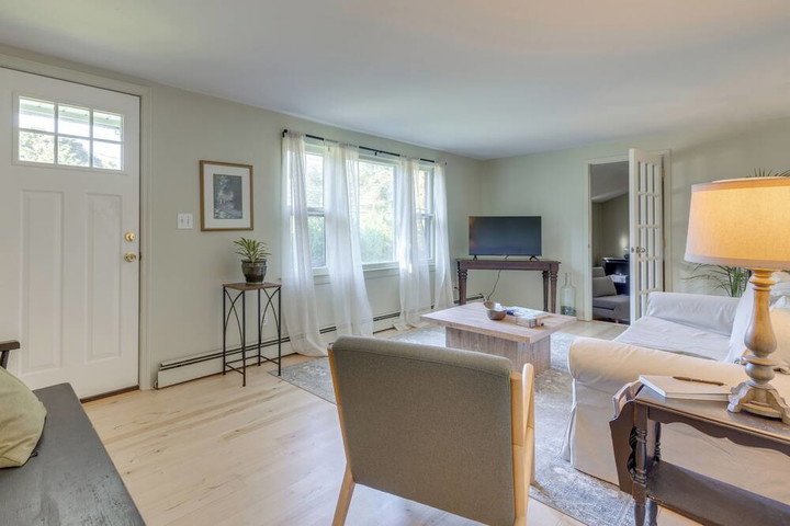 Rocky Point Home For Extended Stays - Medford, NY