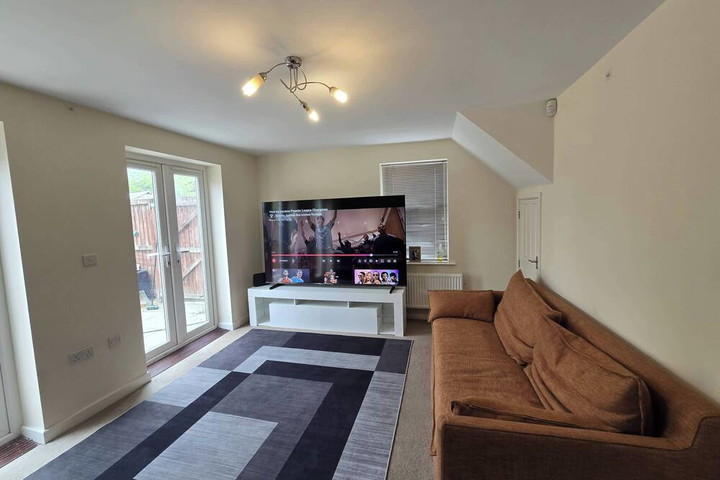 Shirebrook 2-bed Townhouse, With Free Parking, Ideal For Contractors And Families - Sherwood Forest
