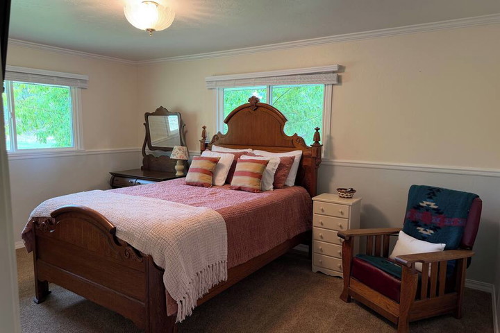 Wild Horse Retreat: Remodeled Ranch House W/ River Views - Missoula, MT