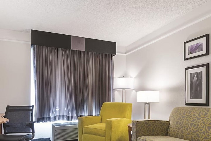 Votre Maison Loin De Chez Vous ! Unité Spacieuse. Proche Du Parc Régional Cucamonga-guasti - Ontario