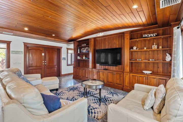 4br Waterfront Retreat W/ Pool & Hot Tub - Marathon, FL
