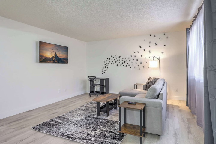 Modern Comfort Near Vegas | Attractions Sleeps 6 - Las Vegas, NV