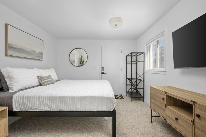 Inn At Rockaway Beach #1: Walk To Beach, Pets Ok - Rockaway Beach, OR