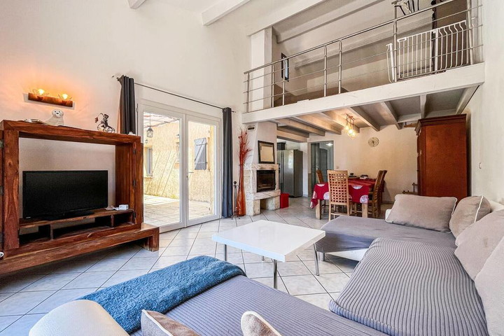 Amazing Home In Vers-pont-du-gard With Wifi - Remoulins
