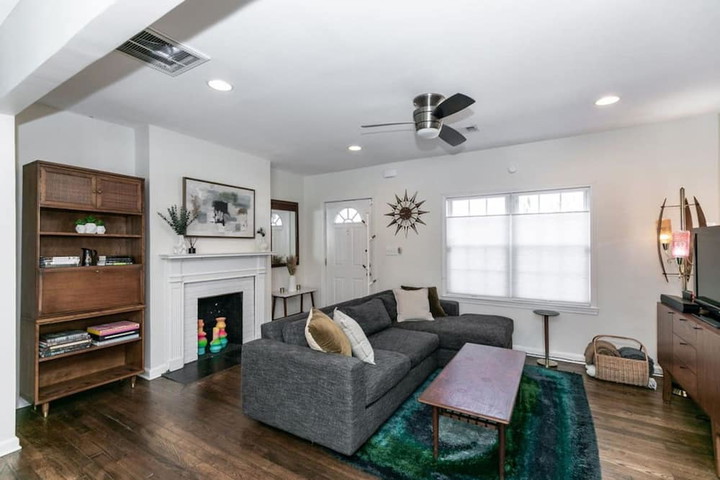 Stylish Cottage Near Stadium, Beltline & Downtown - Atlanta, GA