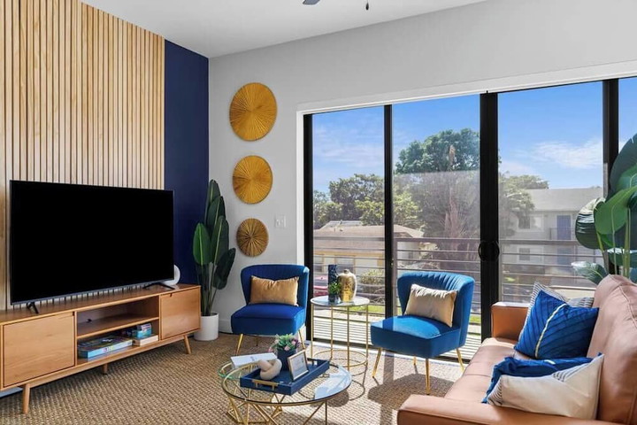 Luxurious Brand-new Coastal 2 Bedroom - West Palm Beach, FL