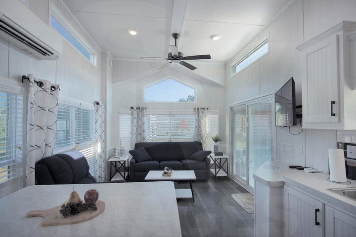 Tiny Home With Ac In Charming Hamilton Cabin 15 - Hamilton, TX