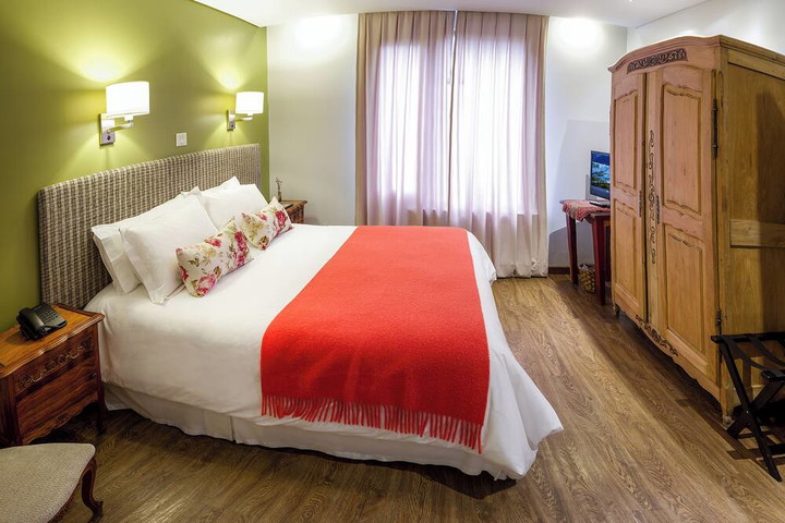 Standard Double Room (Queen Bed) - El Calafate