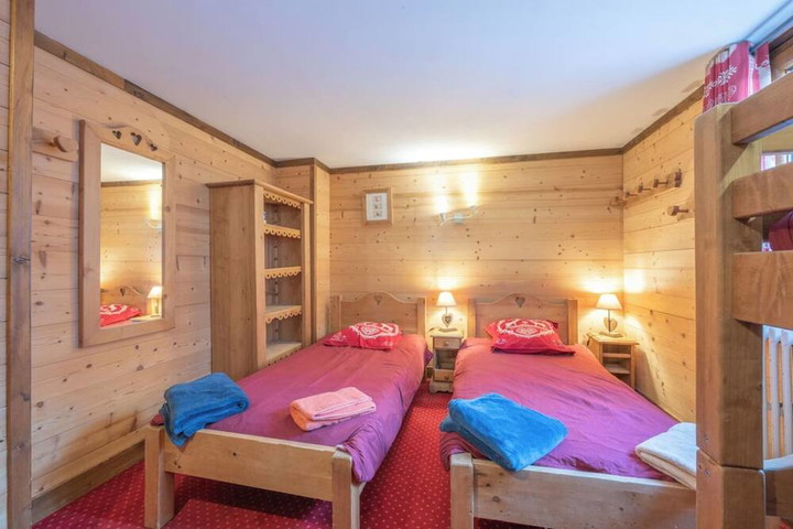 Alpe D'huez 1850 M-12p -Jacuzzi-sauna-50m Piste Et Centre - Charme Montagne - - Auris-en-Oisans