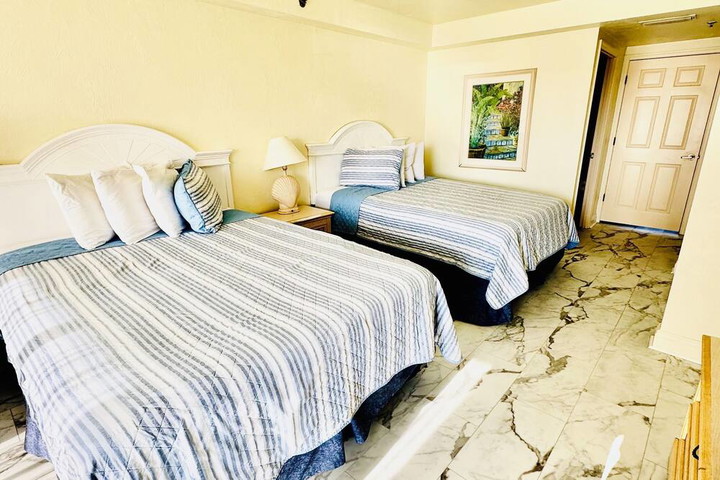 Amazing Oceanfront One Bedroom Condo With Spacious Balcony And Beautiful View. - Ormond Beach