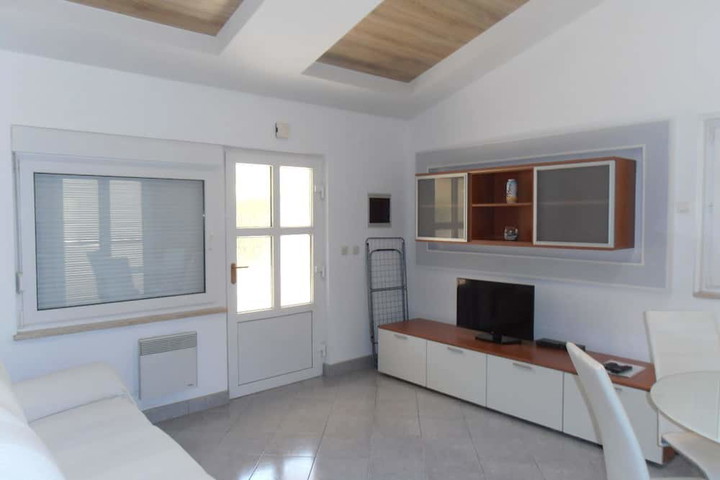 Romantic Apartment In A Detached House With Private Entrance - Croatia