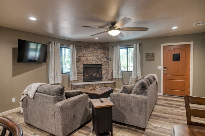 Modern Cabin In Beautiful Pinetop - Pinetop-Lakeside, AZ