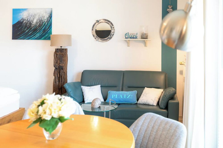 Schickes, Komfortables Appartement Mit Balkon Und Strandkorb Am Kurplatz - Juist