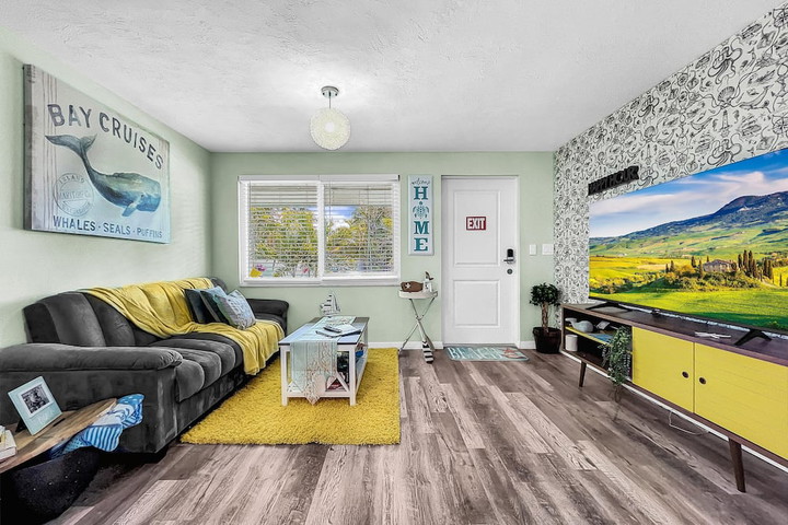 Charming 2bed Ami  Beach Cottage  1/2 Of A Duplex, 3min Walk To Beach - Anna Maria, FL