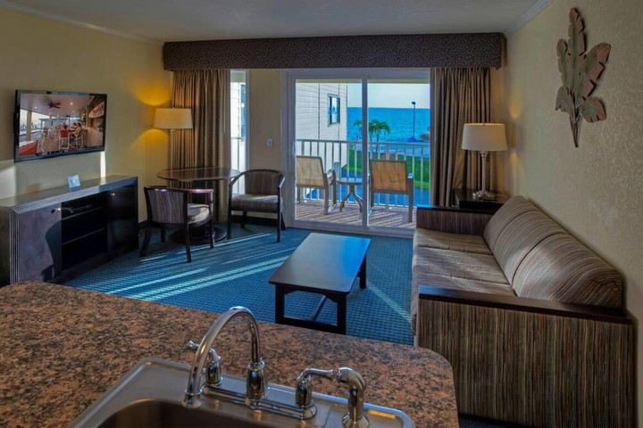 Family-friendly 1br W/ Pool Bar & Restaurant - Tampa