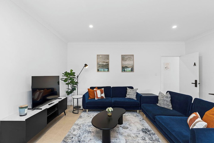4br Carlisle Stay Near Airport & Stadium  Sleeps 8 - Belmont