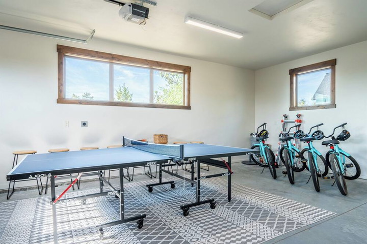 Brasada Quail Run - Bicycles, Pingpong - Prineville, OR