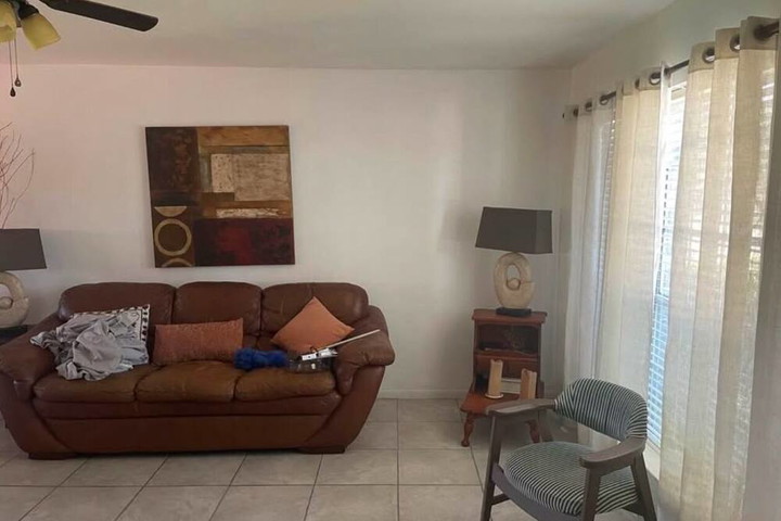 Cozy Family Home In Pasadena Tx - Pasadena, TX