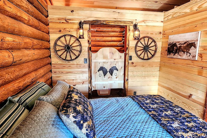Music Mountain Retreat Cabin D - Hot Springs, AR
