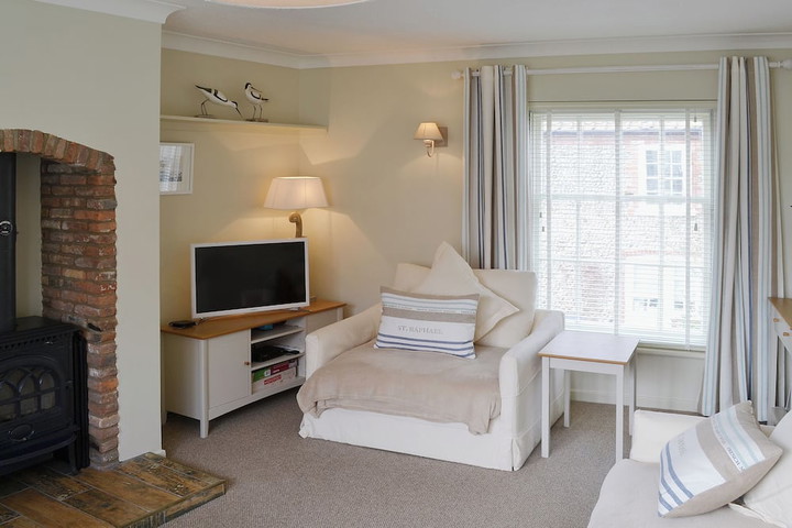 3 Bedroom Accommodation In Cley-next-the-sea - Holt