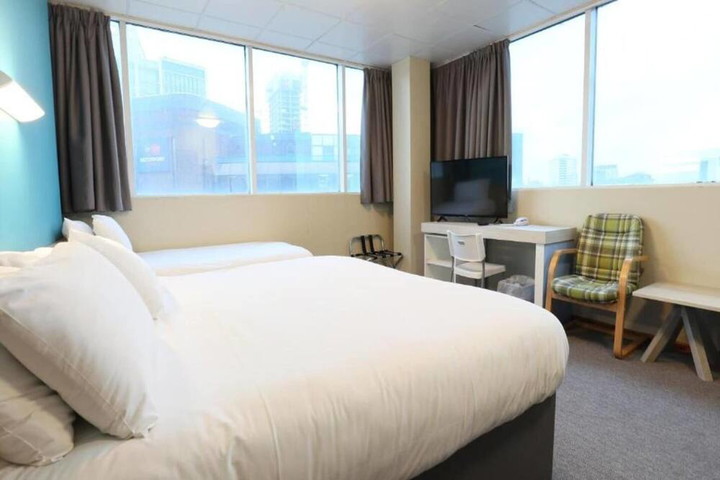 Cardiff Bute Terrace Hotel - Standard Triple Room - Cardiff