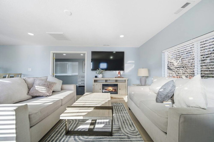 Near Downtown 3bed 2 Bath>explore Denver! - Thornton, CO
