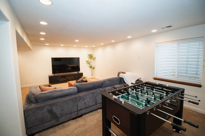 Moody, Modern Comfort In Colorful Colorado! - ラブランド, CO