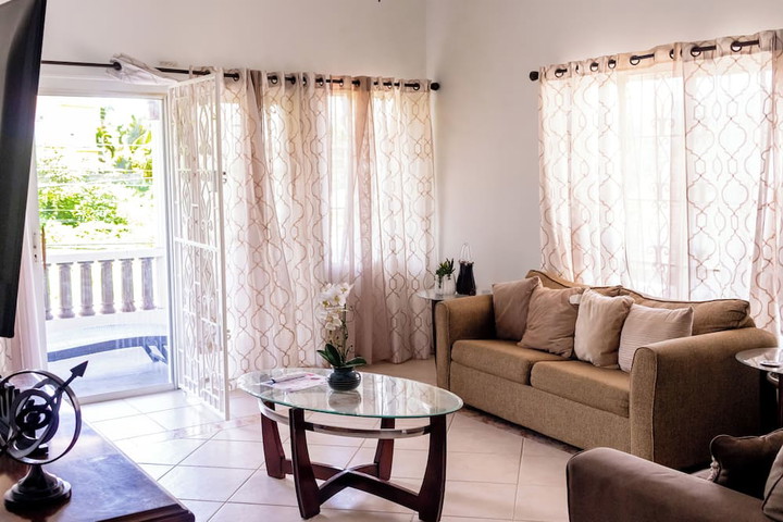 Pines Vacation Rentals- Excellent Location, Minutes From Everything. - Montego Bay