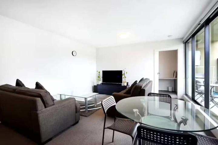 15 Minutes To Melbourne Cbd And 10 Minutes Williamstown Beach. - Melbourne