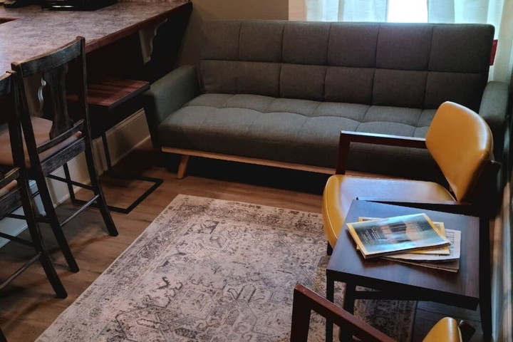 Private 2 Bdrm Apartment In The Heart Of The City. Pet Friendly. - Owensboro, KY