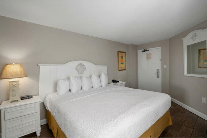 Family-friendly Suite W/ Oceanfront Views + Private Balcony - Myrtle Beach, SC