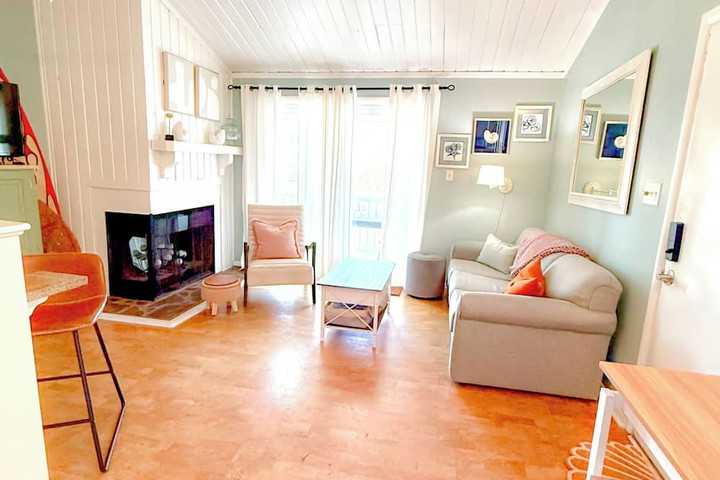 Family Favorite Beach & Golf Condo With A View - Edisto Beach, SC