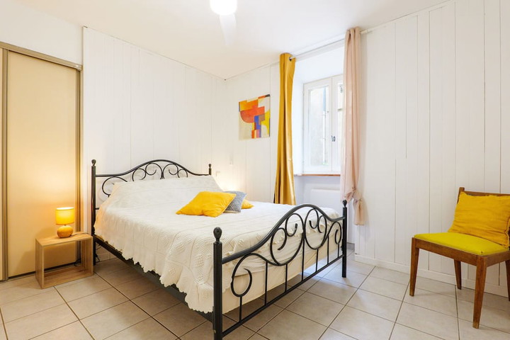 Gîte « Du Mas St Esprit » Avec Piscine Partagée  Wi-fi Et Climatisation - Chauzon