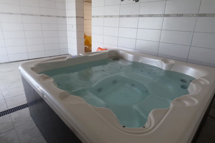 Holiday Home 'Gîte Brinchette' With Private Terrace, Private Garden And Wi-fi - Ardennes