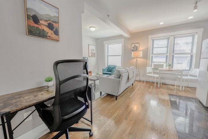Warr15-1/1 · Comfy 1br, Minutes To Boston Common, 99 Walk Score - Boston, MA