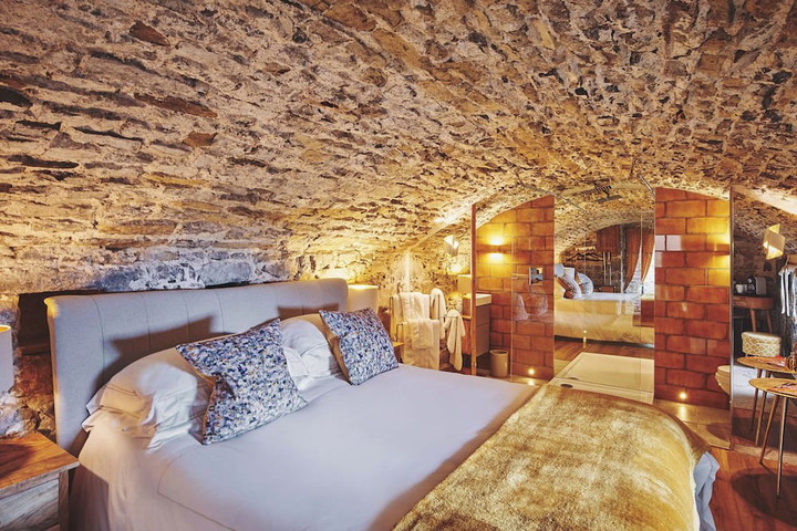 The Vault Hotel Room, Pet Friendly, With A Garden In St Athan - Barry