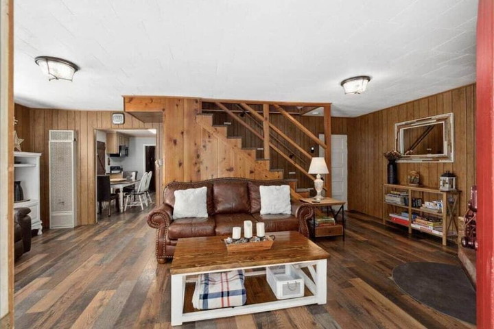 This House Is A 3 Bedroom(s), 2 Bathrooms, Located In Shaver Lake, Ca. - Shaver Lake, CA