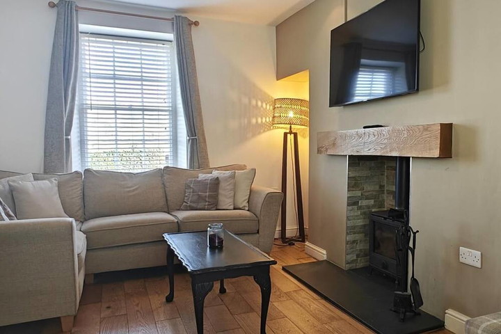 3 Bed In Aberaeron (Oc-95971) - Aberaeron