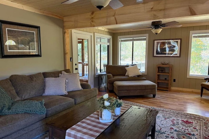 Cullasaja River Cabinpeaceful Retreat With Hot Tub & Grill - Highlands, NC