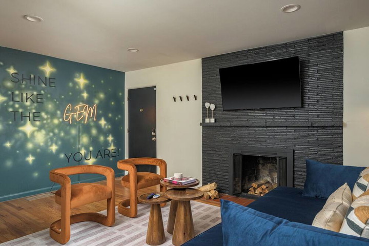 Stunning 5 Bd Retreat! Close To Dt Denver! Sleeps 12! Hot Tub! Gameroom! - レイクウッド, CO