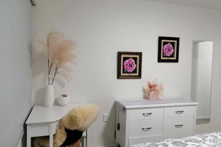 Gorgeous 2 Bed Rooms & Garage Centre Takapuna - Auckland