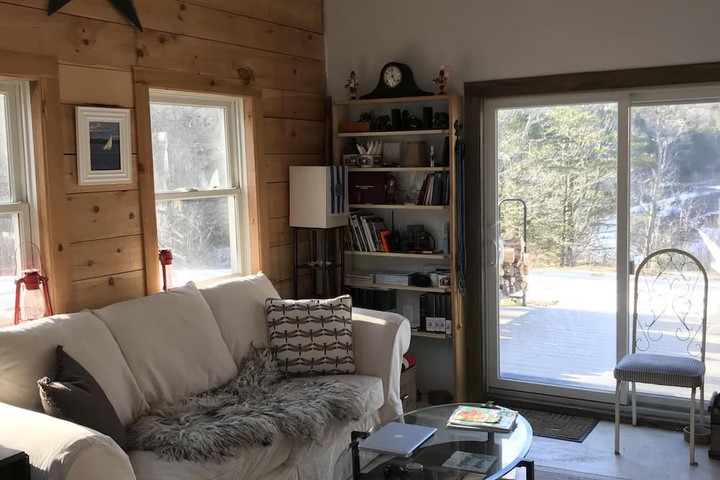 Waterfront Cottage With Deep Water Dock, Ocean Front. - Maine