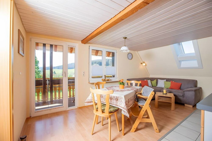 Gästehaus Josenmühle - Ferienwohnung Kamille,tal Und Bergblick, Balkon, Mitten Im Grünen - Titisee-Neustadt