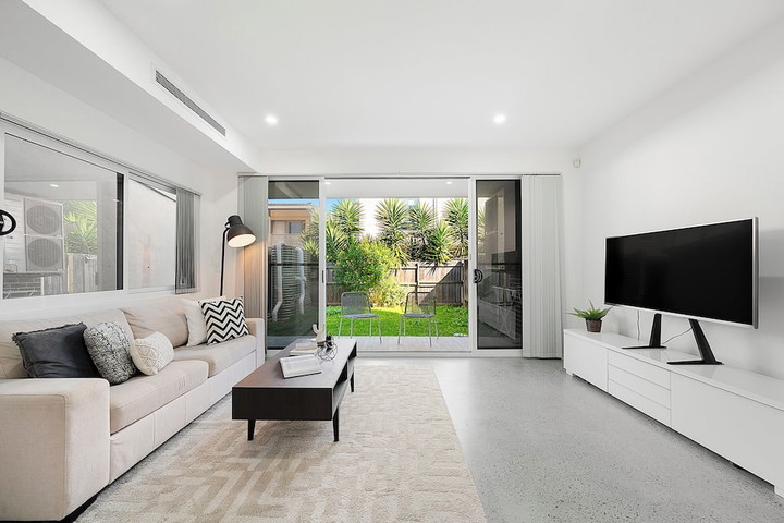 3br Petersham | 3 Baths + Ducted Aircon - Sutherland Shire