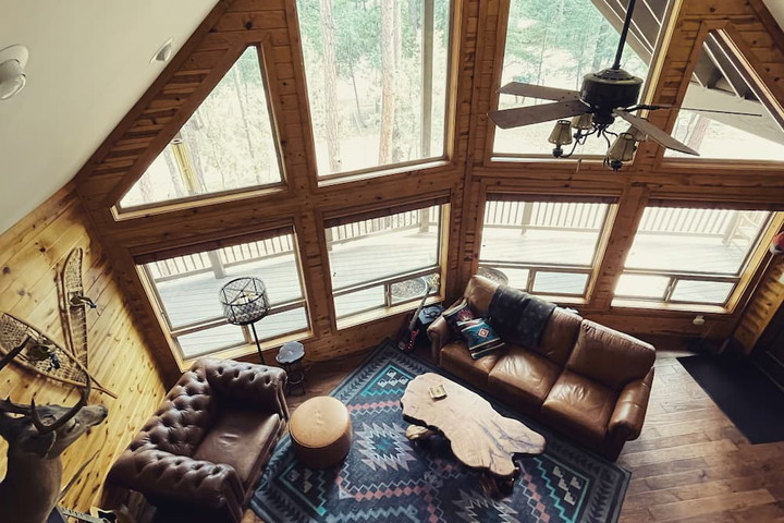 Peaceful Family Mountain Lodge Theater, Arcade, Hot Tub & Forest Views - Strawberry, AZ