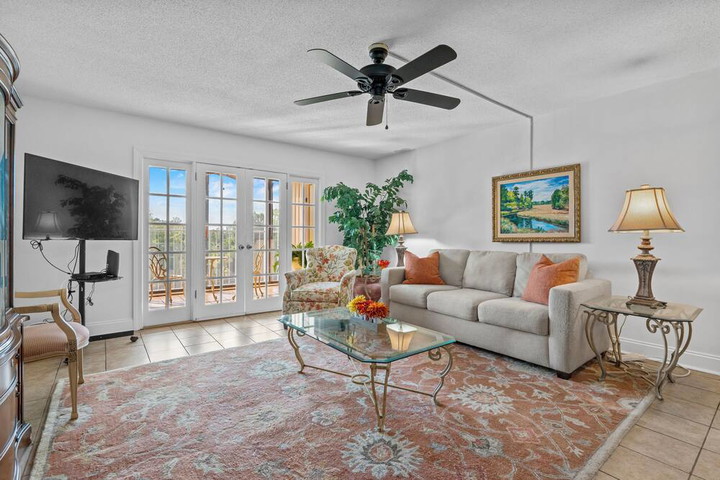 Artsy High-rise Condo - Columbia, SC