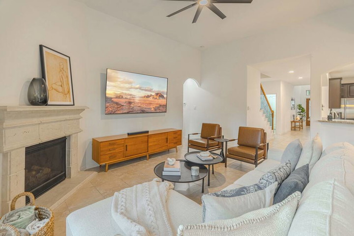 Spacious Family Retreat + Fire Pit + New Decor - The Woodlands, TX