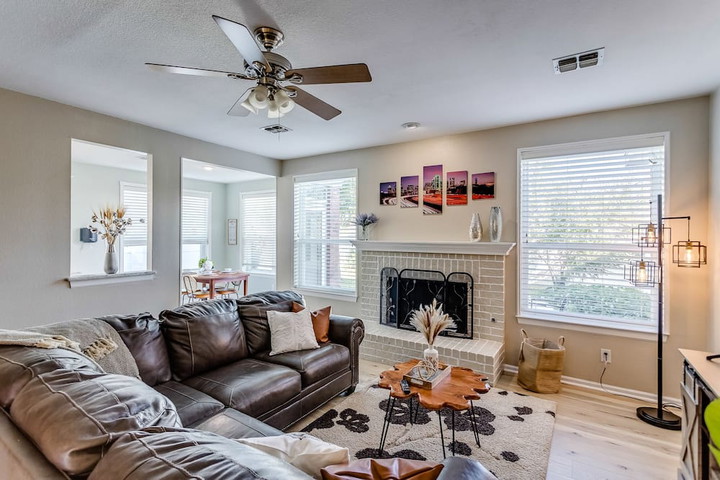 Big Family-sized Lovely Traditional House. 14 Minutes To Dfw Airport! - Lewisville