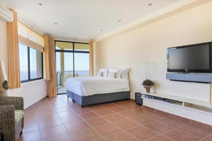 Entabeni Guest House : Deluxe Double Or Twin Room With Balcony - Le Cap